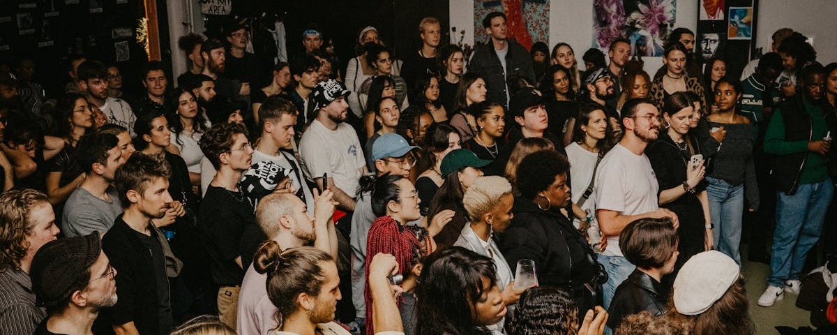 WriteSeen | How to Network as a Visual Artist: A Beginner's Guide