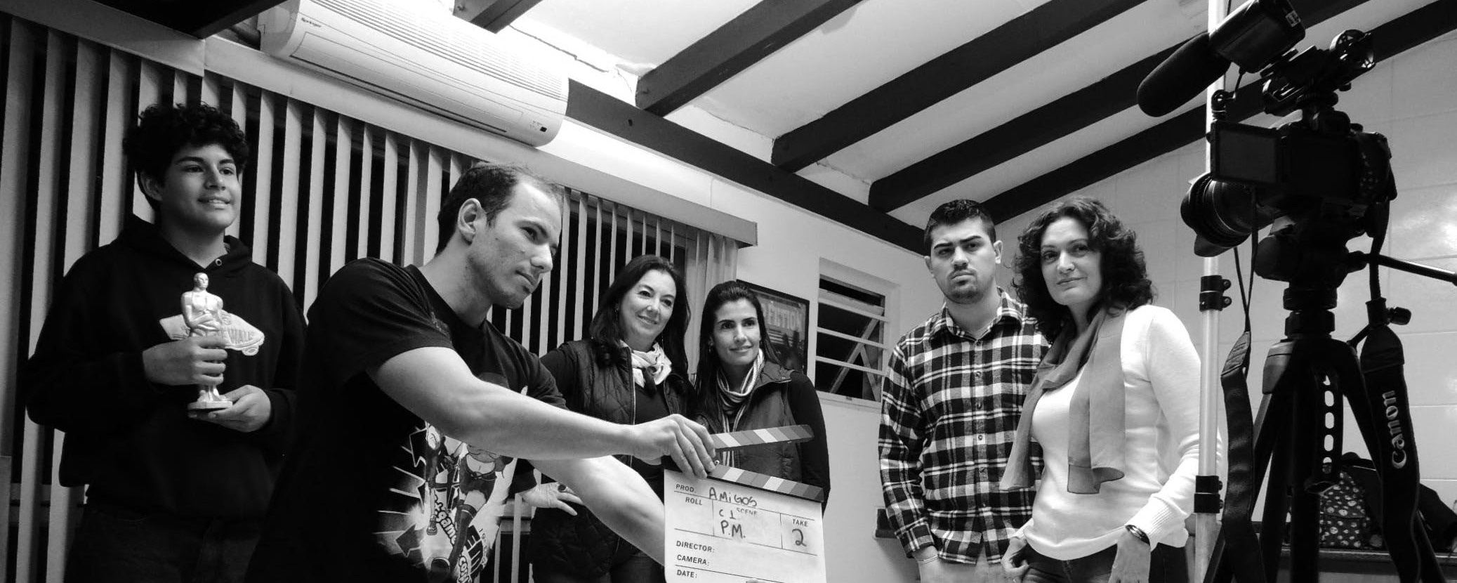 How to Hire the Perfect Cast and Crew for Your Project