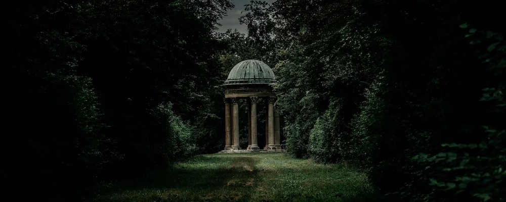 Master Writing About Mystery: Tips for Gripping Stories