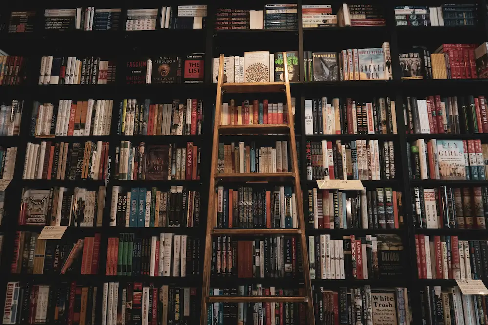 12 Must-Know Indie Poetry Publishers for Every Poet