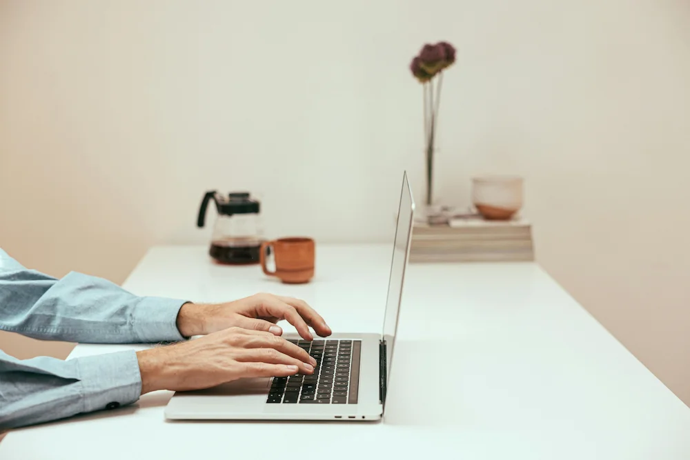 Poetry Typer: Instantly Create Personalized Poems Online